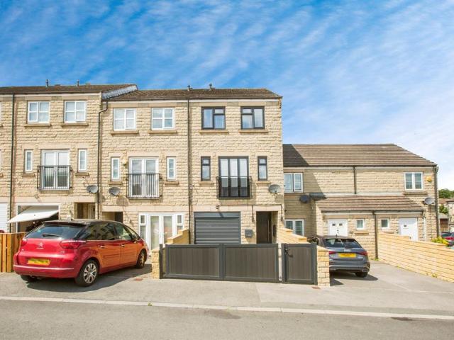 3 bedroom townhouse for sale