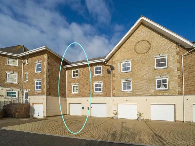 3 bedroom townhouse for sale