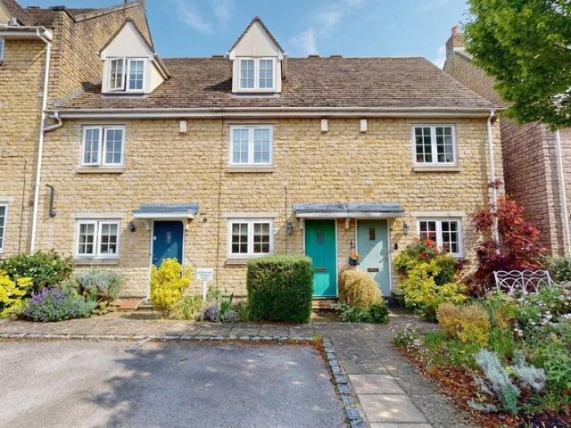 3 bedroom townhouse for sale