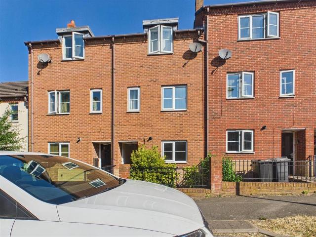 3 bedroom townhouse for sale