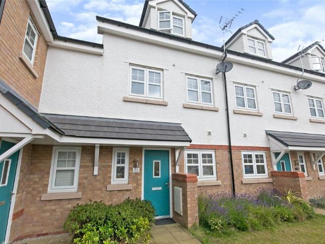 3 bedroom townhouse for sale