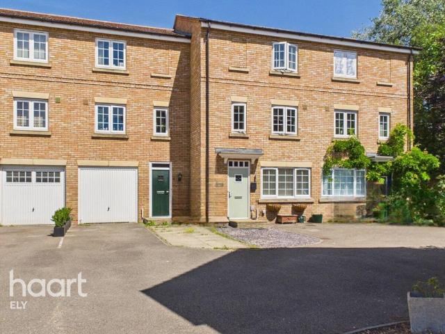 3 bedroom townhouse for sale