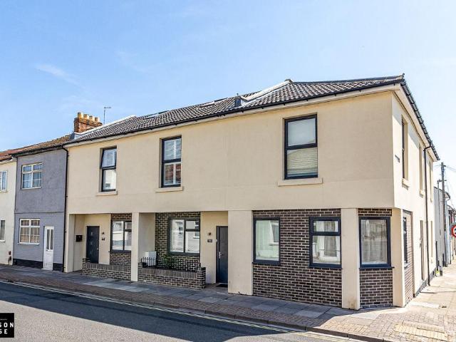 3 bedroom townhouse for sale