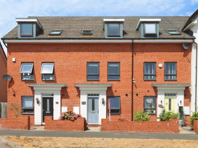 3 bedroom townhouse for sale