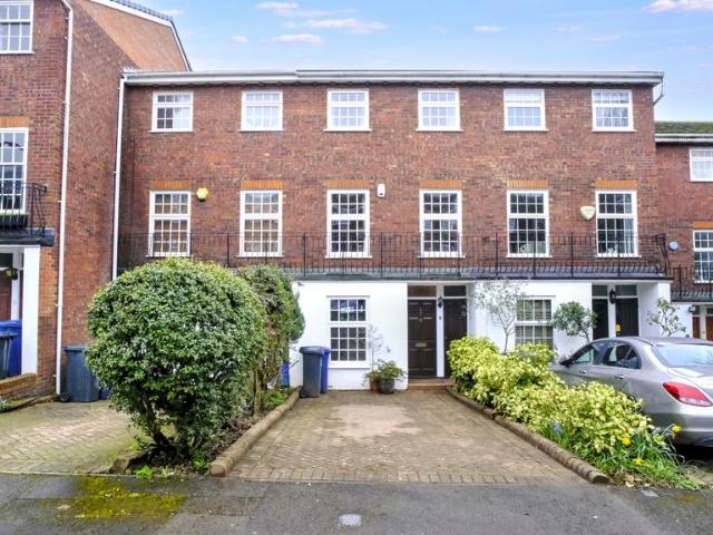 3 bedroom townhouse for sale