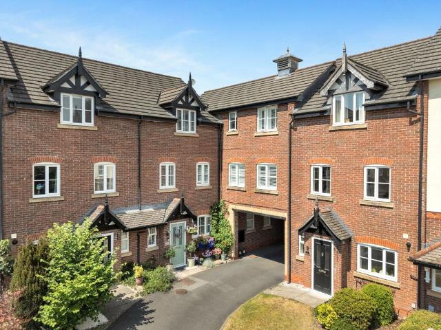 3 bedroom townhouse for sale