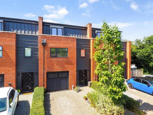 3 bedroom townhouse for sale