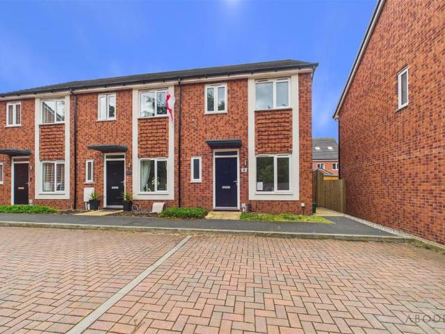 3 bedroom townhouse for sale