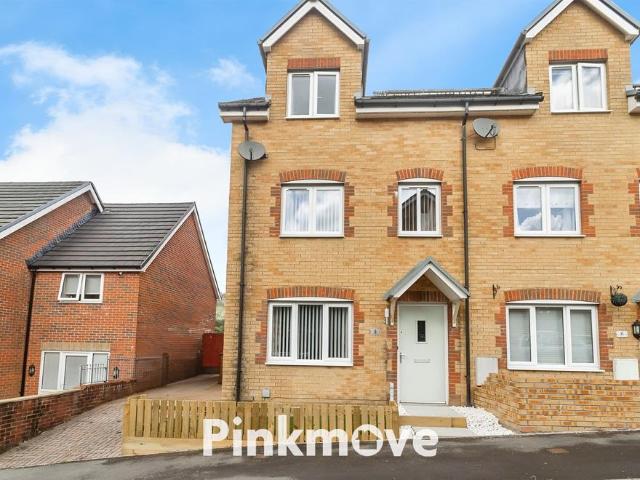 3 bedroom townhouse for sale