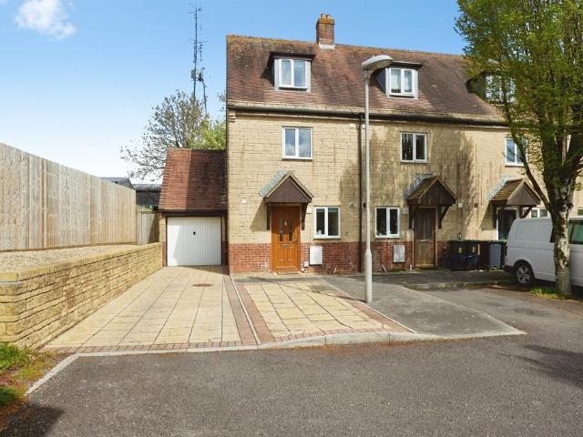 3 bedroom townhouse for sale