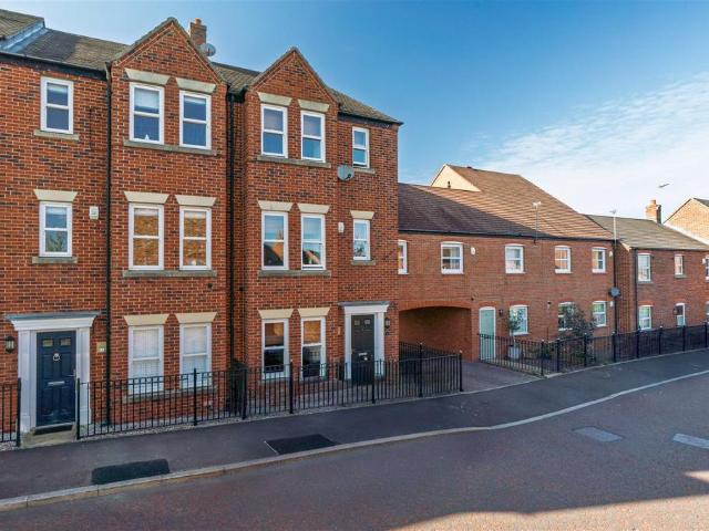 3 bedroom townhouse for sale