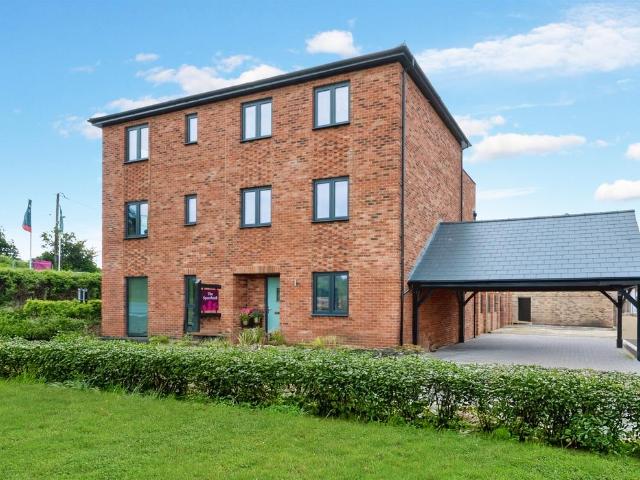 3 bedroom townhouse for sale