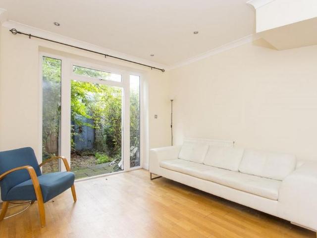 3 bedroom townhouse to rent
