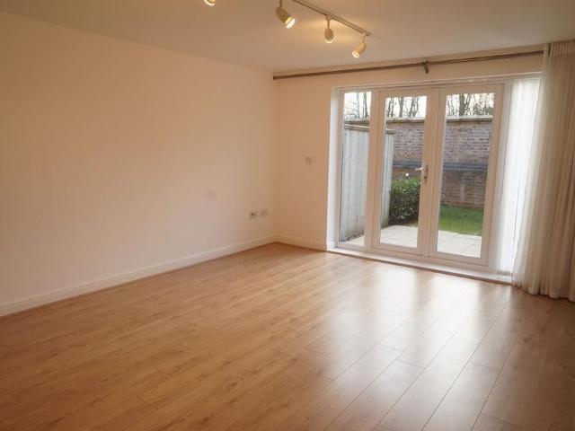 3 bedroom townhouse to rent