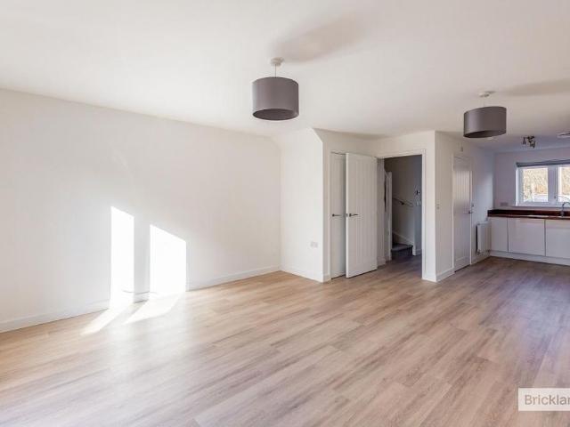 3 bedroom townhouse to rent