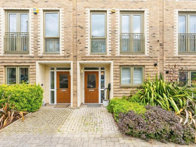3 bedroom townhouse to rent