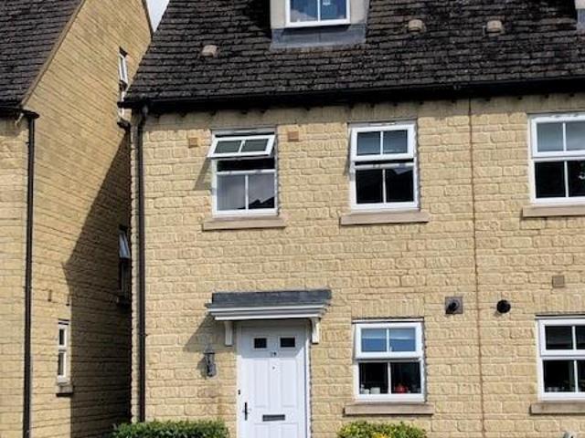 3 bedroom townhouse to rent