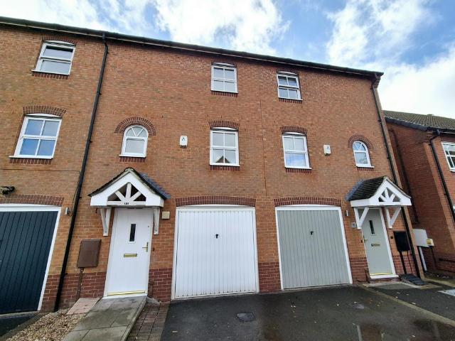 3 bedroom townhouse to rent
