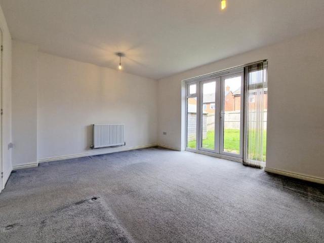 3 bedroom townhouse to rent