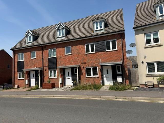 3 bedroom townhouse to rent