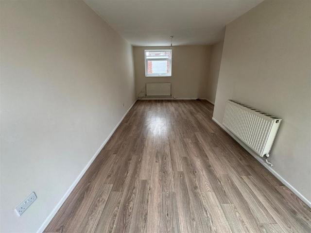 3 bedroom townhouse to rent
