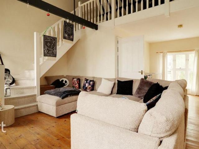 3 bedroom townhouse to rent