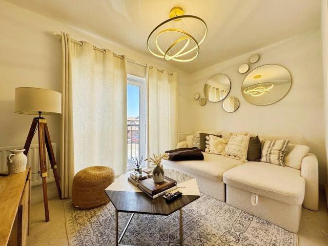 3 bedroom townhouse to rent