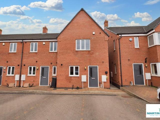 3 bedroom townhouse to rent