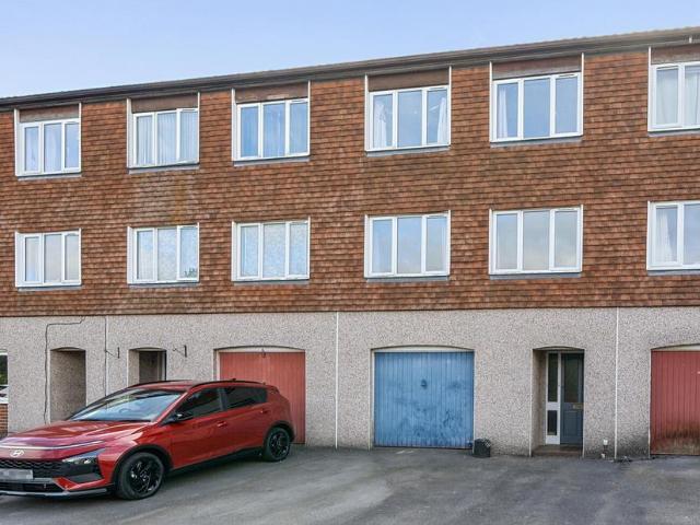 3 bedroom townhouse to rent