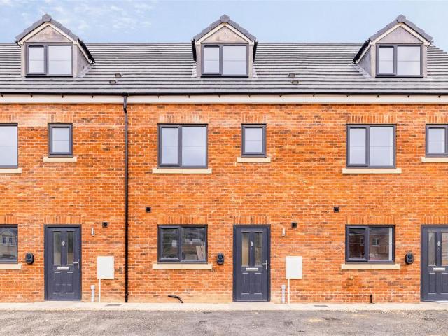 3 bedroom townhouse to rent