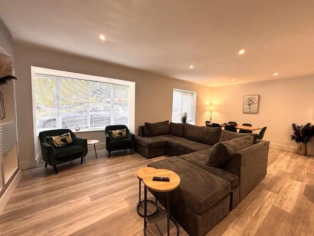 3 bedroom townhouse to rent