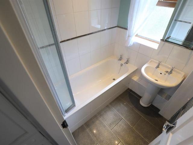 3 bedroom townhouse to rent