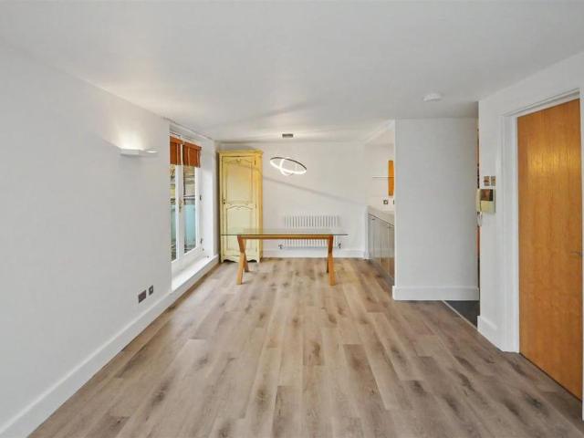 3 bedroom townhouse to rent