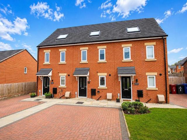 3 bedroom townhouse to rent