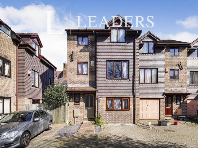 3 bedroom townhouse to rent