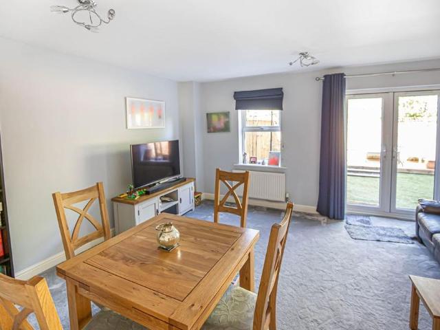 3 bedroom townhouse to rent