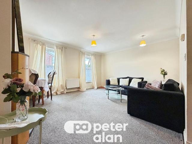 3 bedroom townhouse to rent