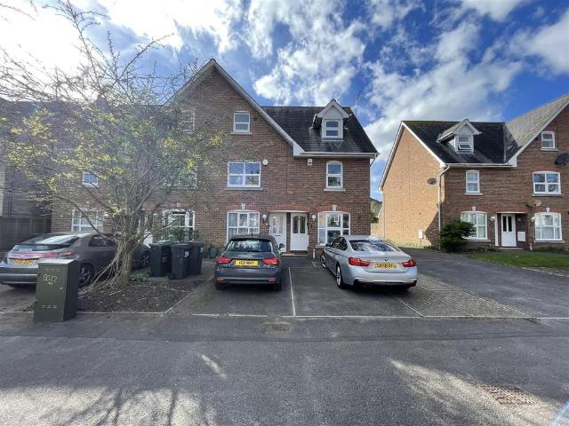 3 bedroom townhouse to rent