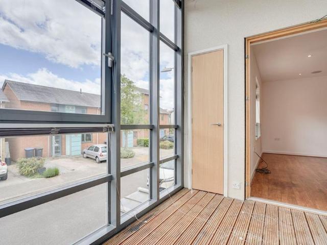 3 bedroom townhouse to rent