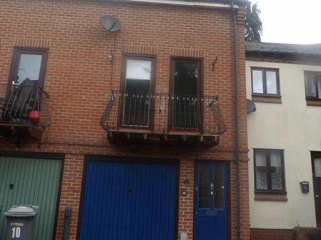 3 bedroom townhouse to rent