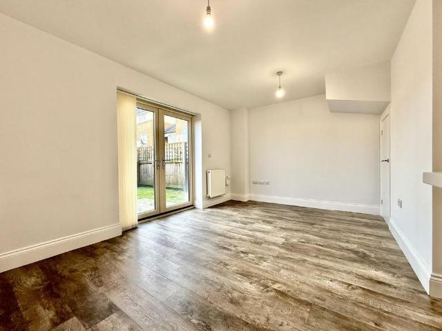 3 bedroom townhouse to rent