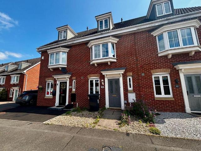 3 bedroom townhouse to rent