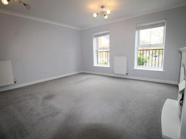 3 bedroom townhouse to rent