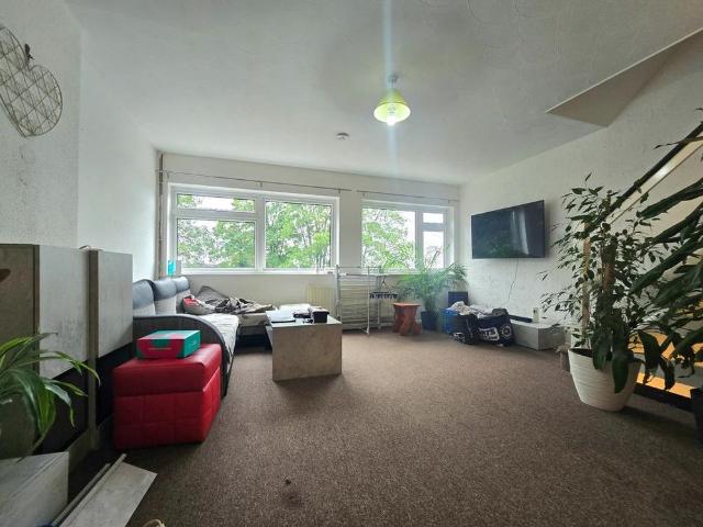 3 bedroom townhouse to rent