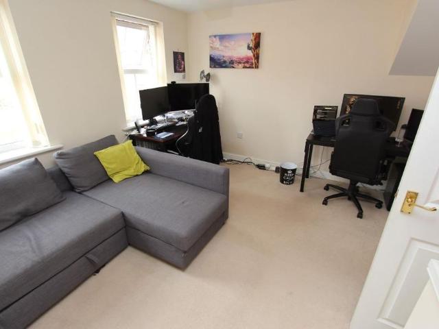 3 bedroom townhouse to rent