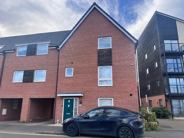 3 bedroom townhouse to rent