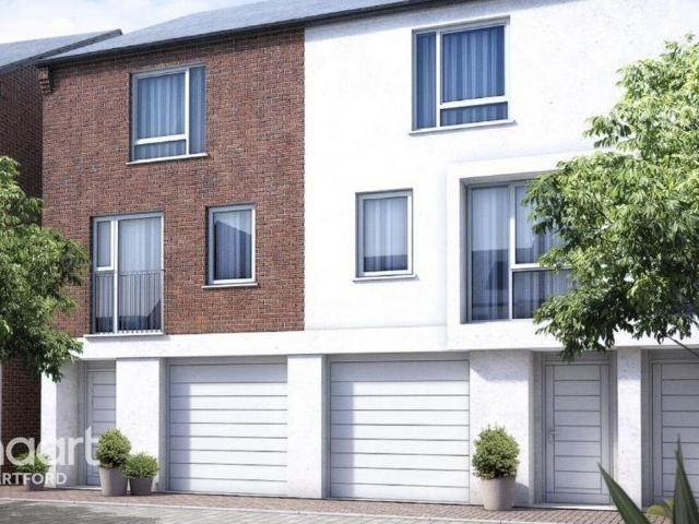3 bedroom townhouse to rent