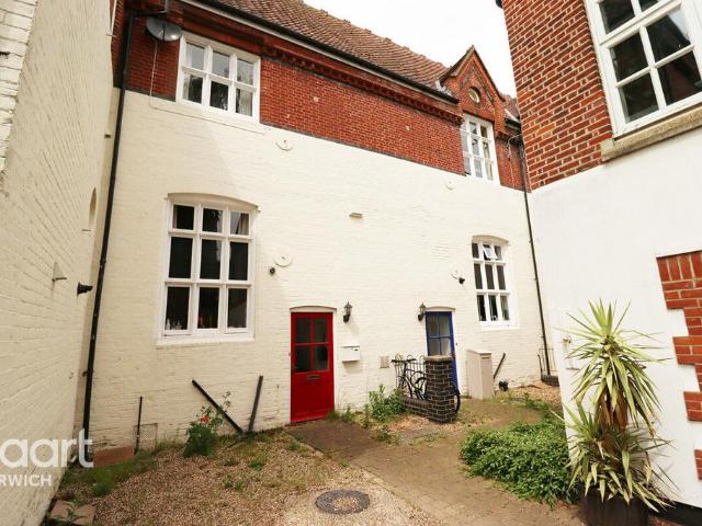 3 bedroom townhouse to rent