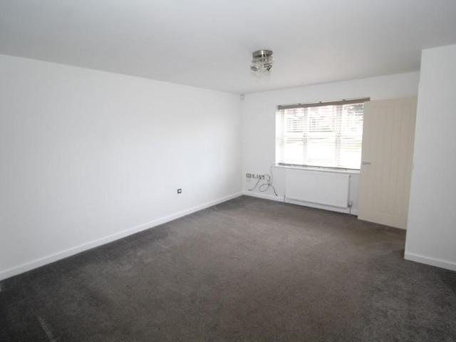 3 bedroom townhouse to rent