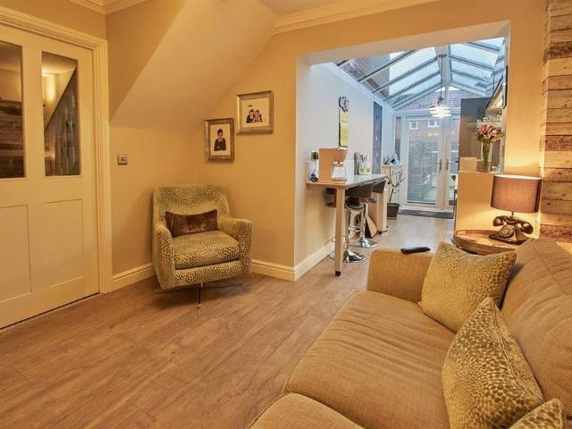 3 bedroom townhouse to rent
